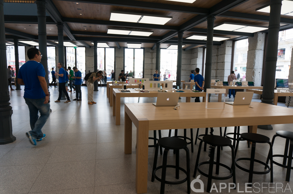 Apple Store Puerta del Sol, Madri, Espanha - CocaTech